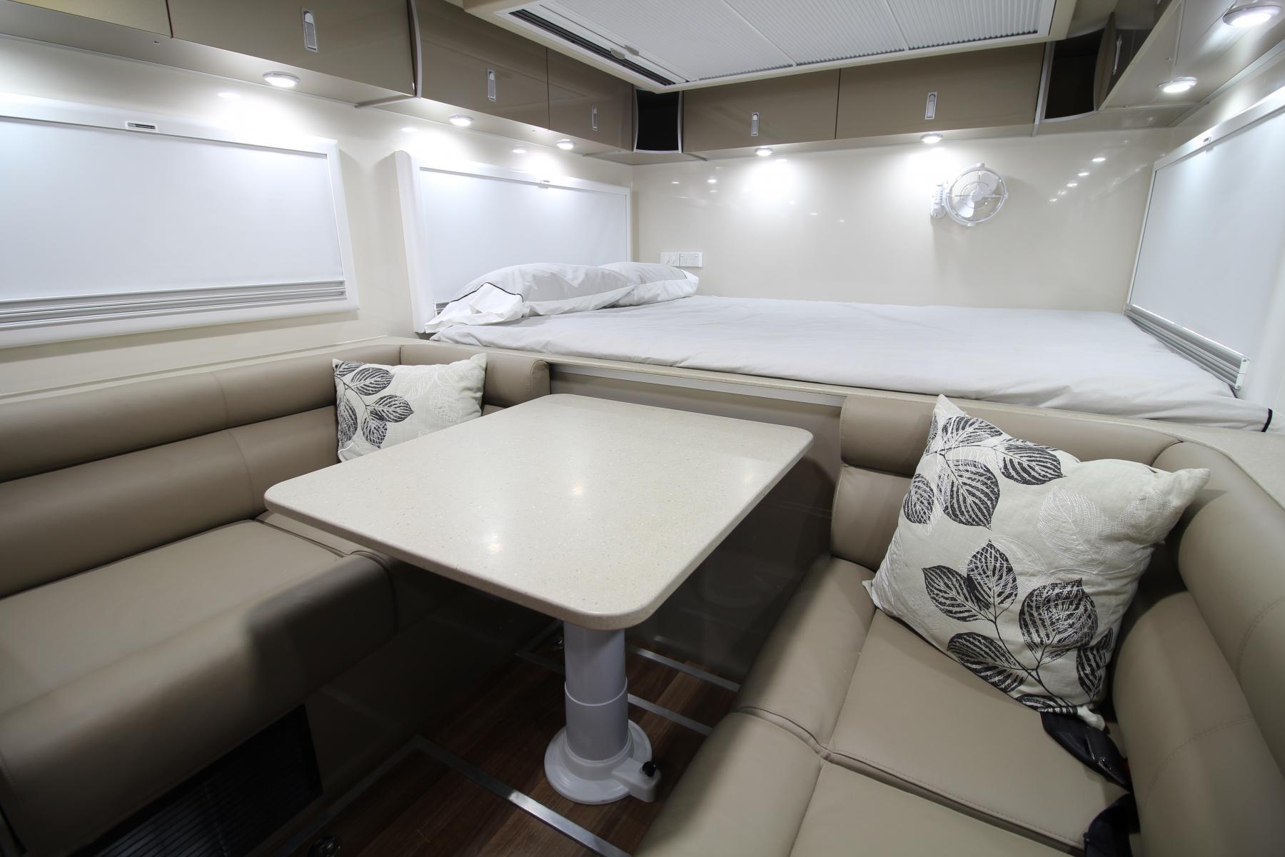 Commander 4x4 | Luxury 4x4 Motorhome | SLRV Expedition Vehicles