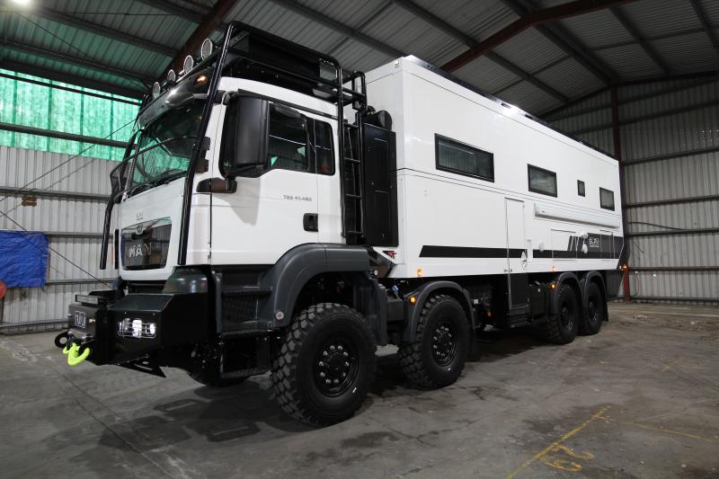 SLRV Commander 8x8 Expedition Vehicle