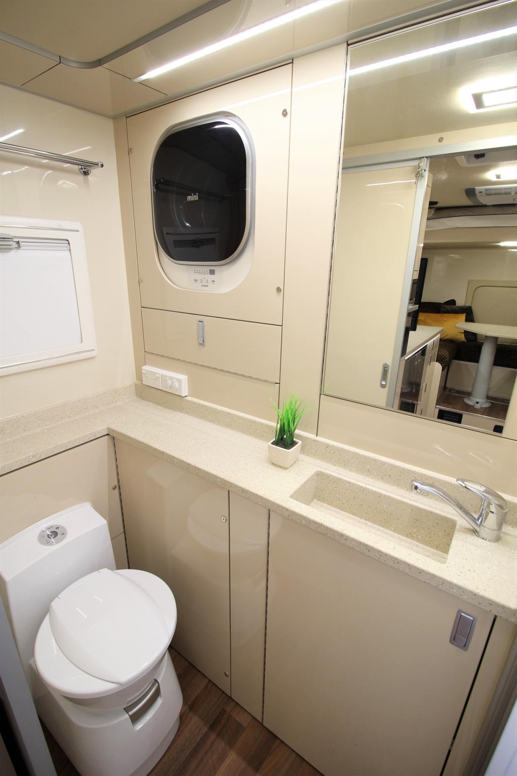 Can it get any better? The new SLRV Adventurer 4x4 | SLRV Expedition ...