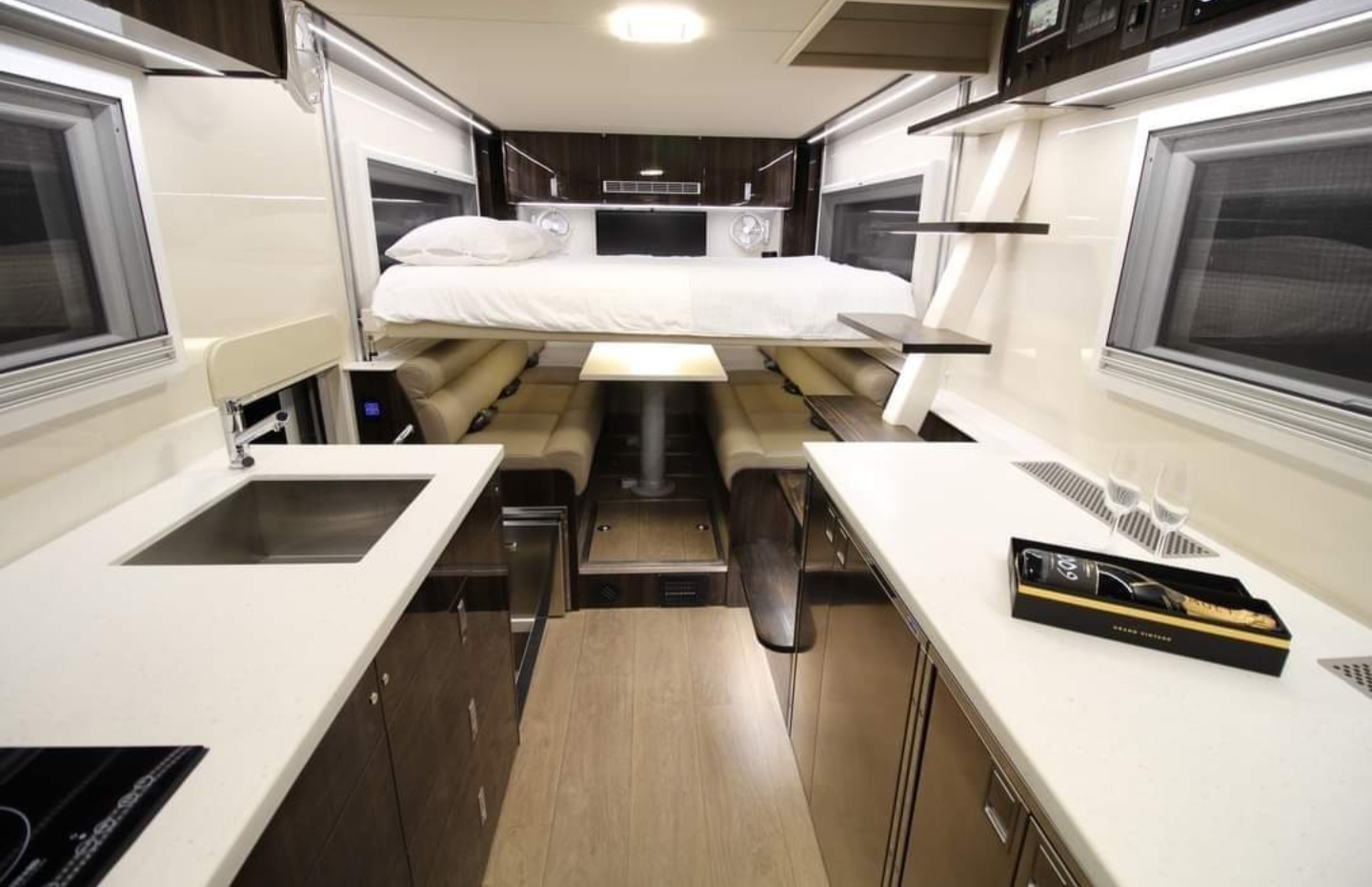 The iconic Double-Decker SLRV ComMANder 8x8 is FOR SALE (SOLD) | SLRV ...